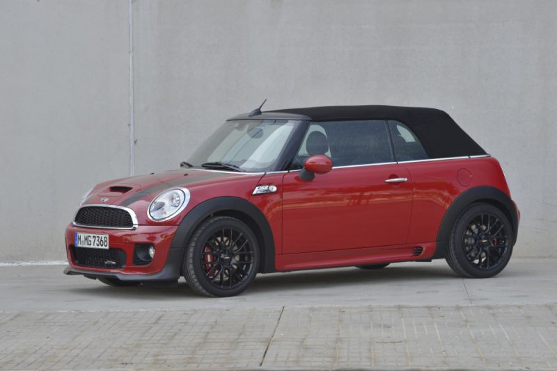 Mini John Cooper Works technical specifications and fuel economy